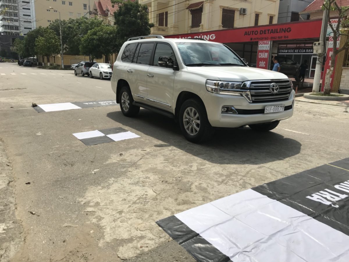 Camera 360 độ Oris Toyota Land Cruiser V8 – AUTO VN